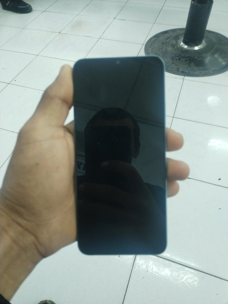 Realme C30s telefon sotiladi
