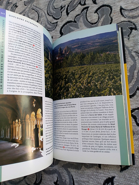 Новый путеводитель Каталония на французском языке, National Geographic