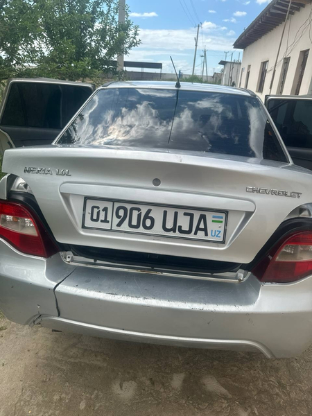Нексия-2 сотилади 1.6 матор