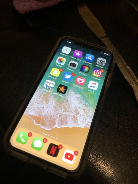 Iphone X продается