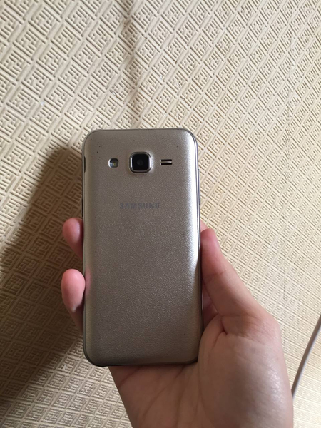 j2 golt sotiladi 8gb surochni