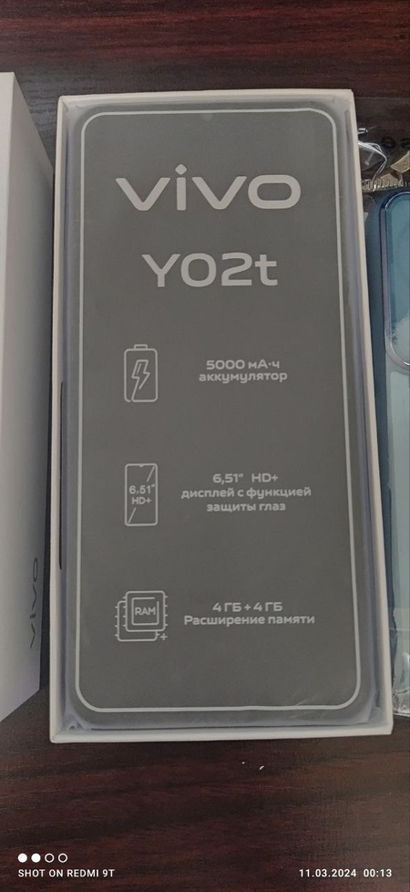 Продаю новый телефон Vivo