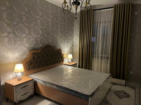 Аренда офиса  140м2, Ц5,Ипак Юли банк 3ком/3этаж- 2000уе,