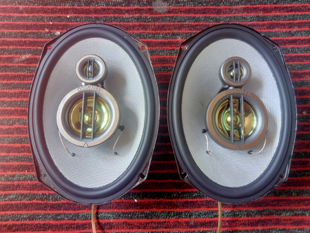 Продам Kenwood 320wat made in Indonesia original в отличном состоянии.