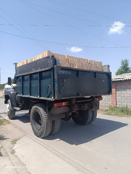 Пишган Гишт ва хом гишт