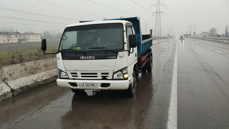 Zil isuzu samasval yetkazib berish xizmati va musr olib chiqib ketamiz