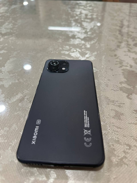 Xiaomi 11 lite 8+4/128 ideal ochilmagan