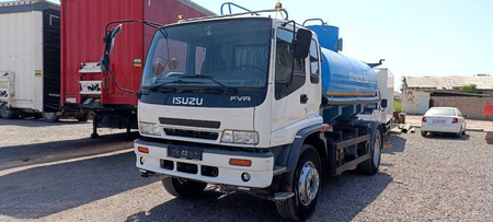 Продаётся водовоз 8 м3 (без насоса) ISUZU FVR 33 GLD