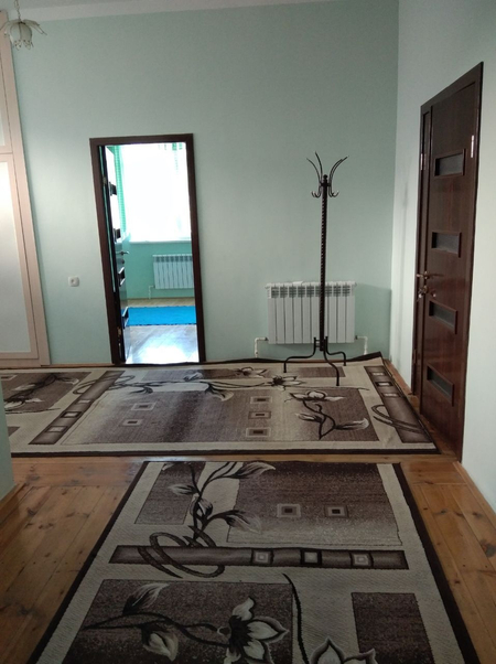 6 cotq 4 xonalik kotedj sotiladi manzil kogon shaxri hamma sharoitlar