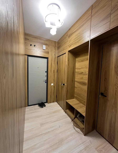 Юнусабад 4 квартал 2/2/4 продаётся квартира