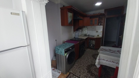 Срочно сдам квартиру 2х комнатная на 1ом этаже только семейным