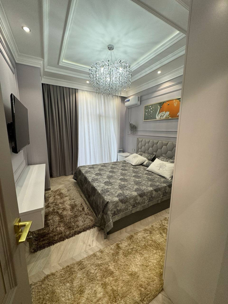 New life 4 ком 1500$ новастройка