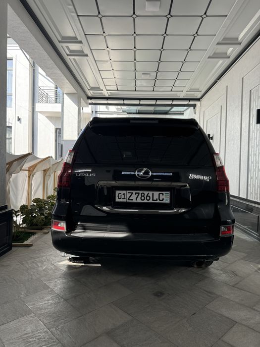 Lexus GX 460 сотилади