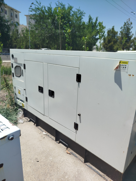 Xar xir turdagi generatorlarimiz bor 4 KW DAN 1000 KW gacha Xitoy toza