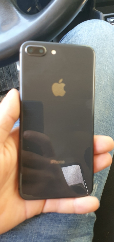 Iphone 8 plus 64talik