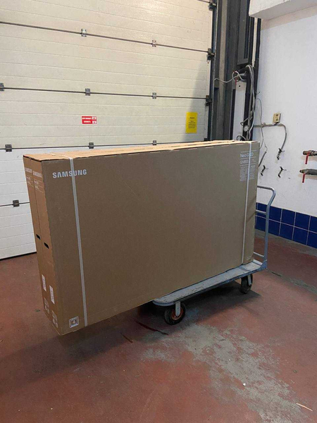 Продаю новый телевизор Samsung 75QN85BAU гарантия/доставка
