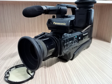 Видеокамера Panasonic M3000