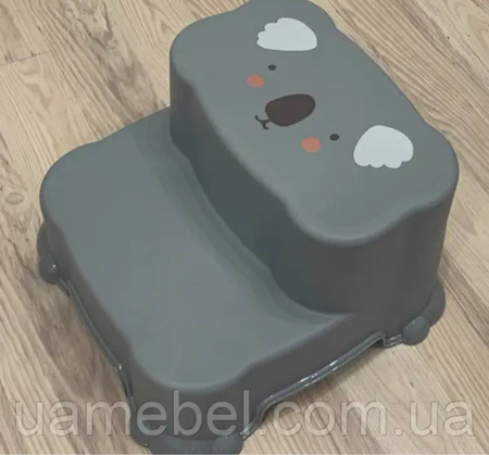 Детские ступенчатые табуреты,