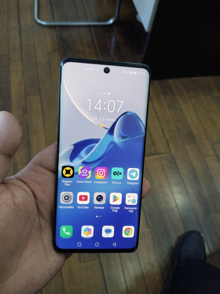 iPhone Xs max & Honor 50