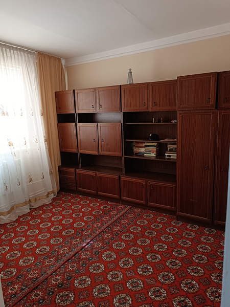 Продается 4 комнатная квартира  г.Нукус