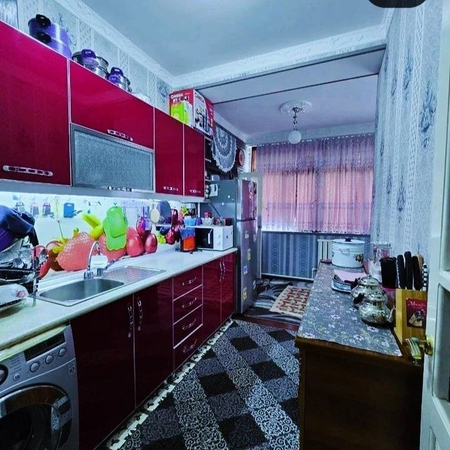 3 xonali uy sotiladi 80 kvadrar