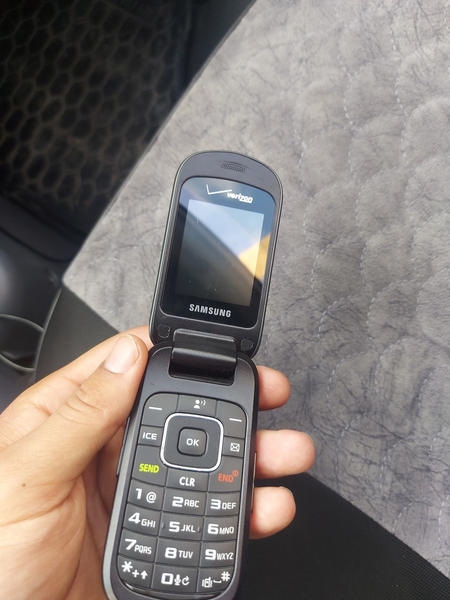 Samsung verizon gusto 2 CDMA ozimni nomida ideal turipti tel