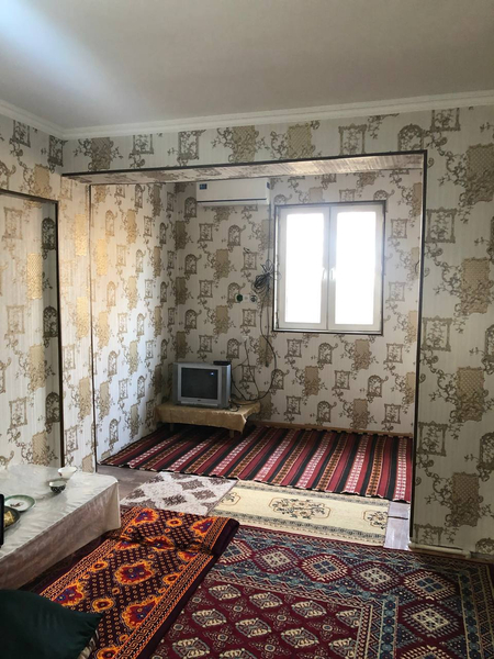 Продаётся квартира 8 квартал 2 комнатная 4 этаж 4 Этаж дома На Чиланза