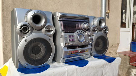 Музыкальный центр  SAMSUNG  MAX-VB550