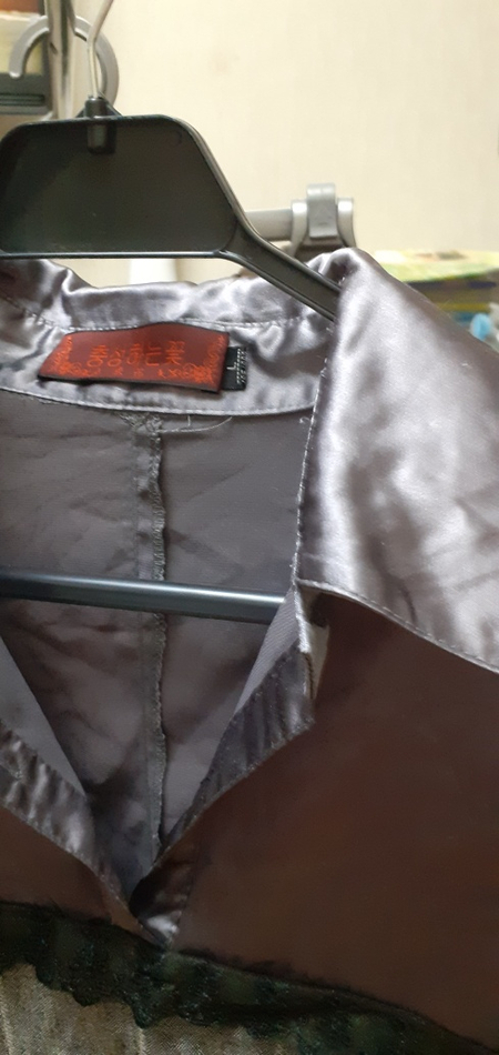 Продам кофточки на худенькую девушку