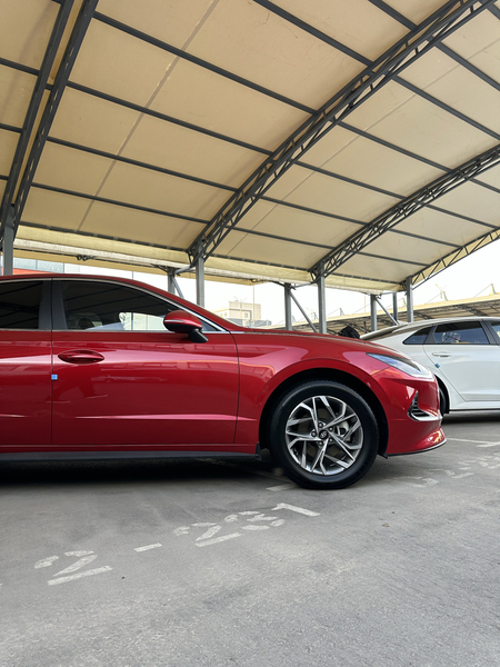 Sonata 2021 qizil
