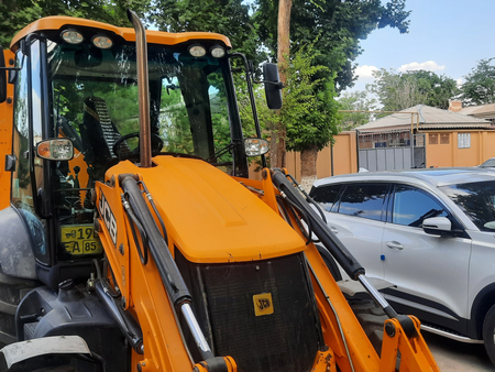 ЖСБ JCB 3СХ сотилади