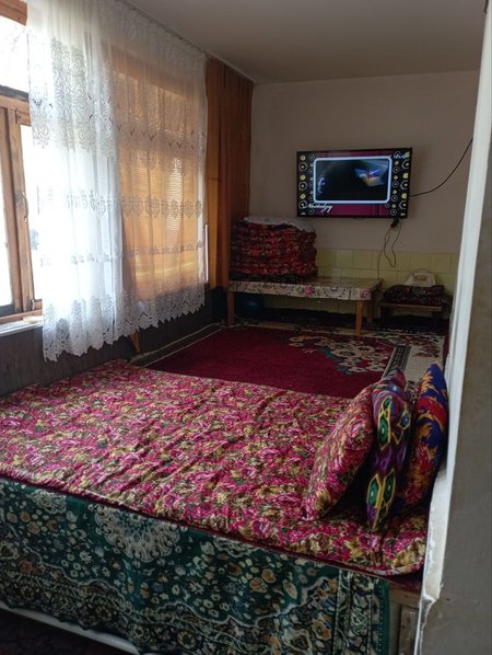 3 xonalik uy sotladi 1etaj