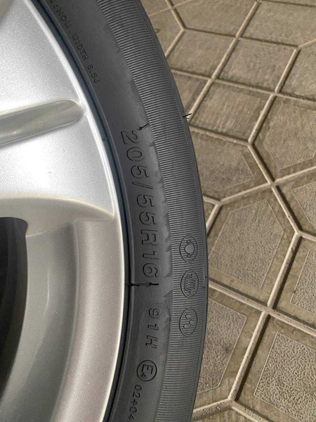 Продам диски с резиной R16