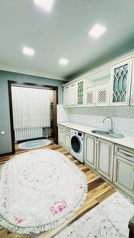 Продажа 2-х комнатная Евроремонт с мебелью ор-р Дружба, Нархоз.