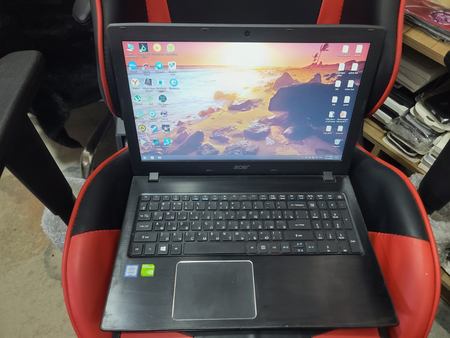 Acer aspire e5  core i5 7th gen srochni sotiladi