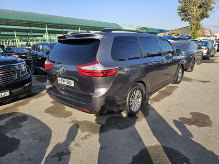 Toyota sienna 3.5