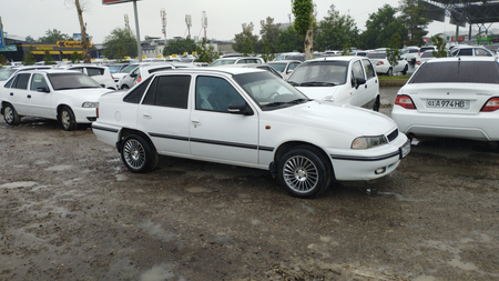 Daewoo NEXIA 1 dons