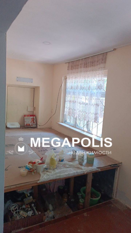 1 комнатная возле метро 1/3/4 Продам квартиру