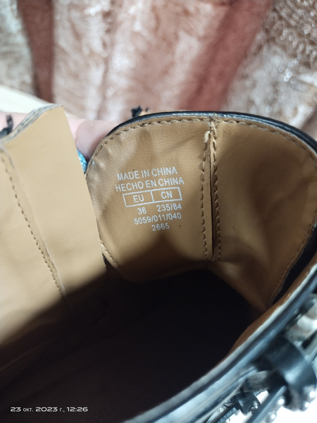 Pull Bear ботинки Испания