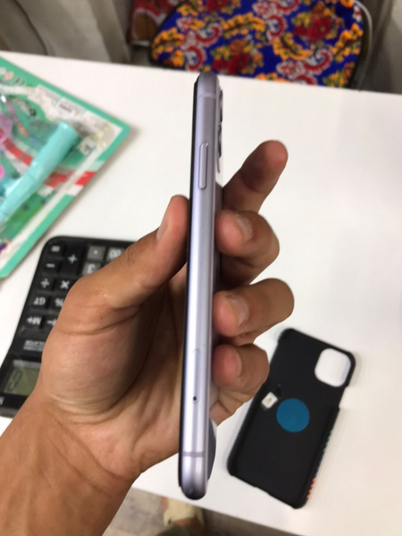iphone 11 xolat yaxshi 64 gb