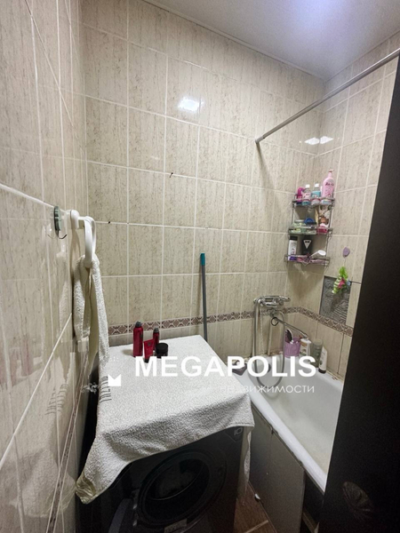 2 Хонали ^ Сотилади квартира (60м2) метро рядом