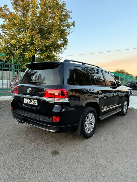Продажа машина TOYOTA