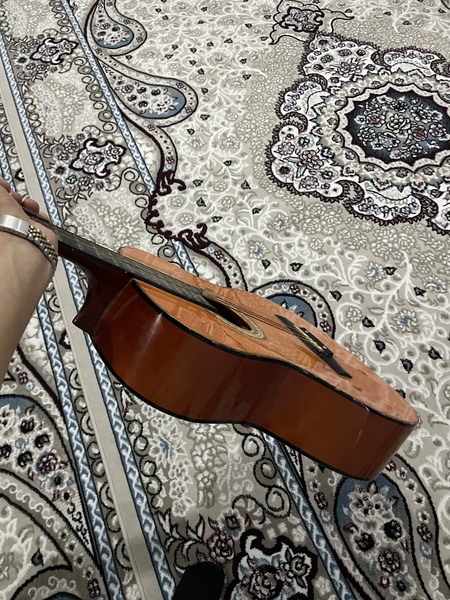 Gitara SOTILADI 39 razmer