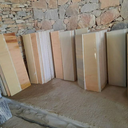 Barcha turdagi marmar toshlar sotamiz