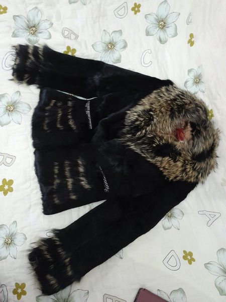 Продаю натуральную шубу