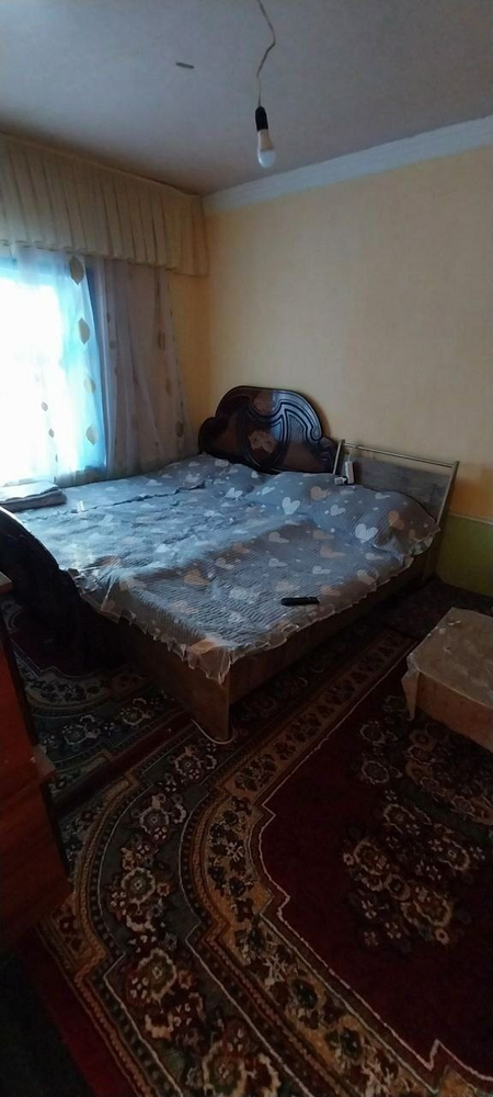 Uy sotiladi  srochna