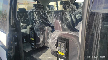 JAC M4 Rossiyaga qatnash uchun komfort moshin