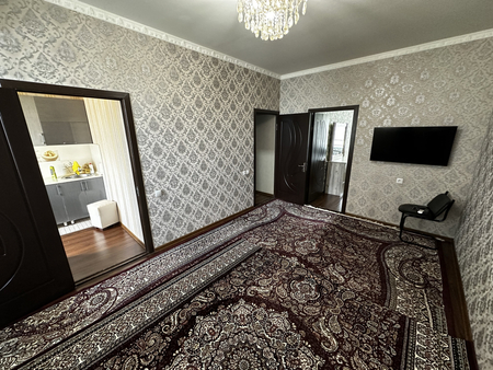 Ялангач Продается квартира 2/4/4 балкон 1.5х3 ор-р: Школа 190