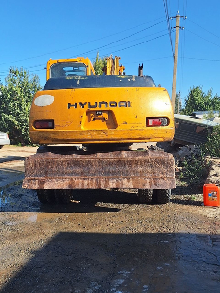 Hyundai 1300 WM Экскаватор.