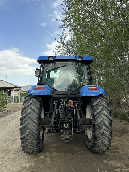 New holland T6070